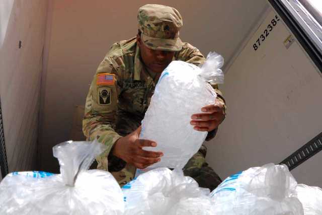 Photos: FEMA supplies handed out in Fort Myers - Gallery